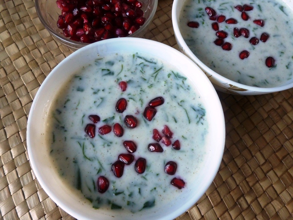 Healthy Bathua Raita | Easy Raita Recipe With Chenopodium ...